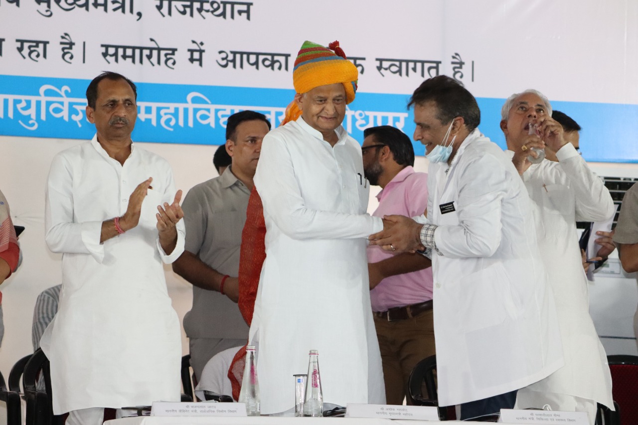 Dr. Dilip Kachhawa – Story Meri